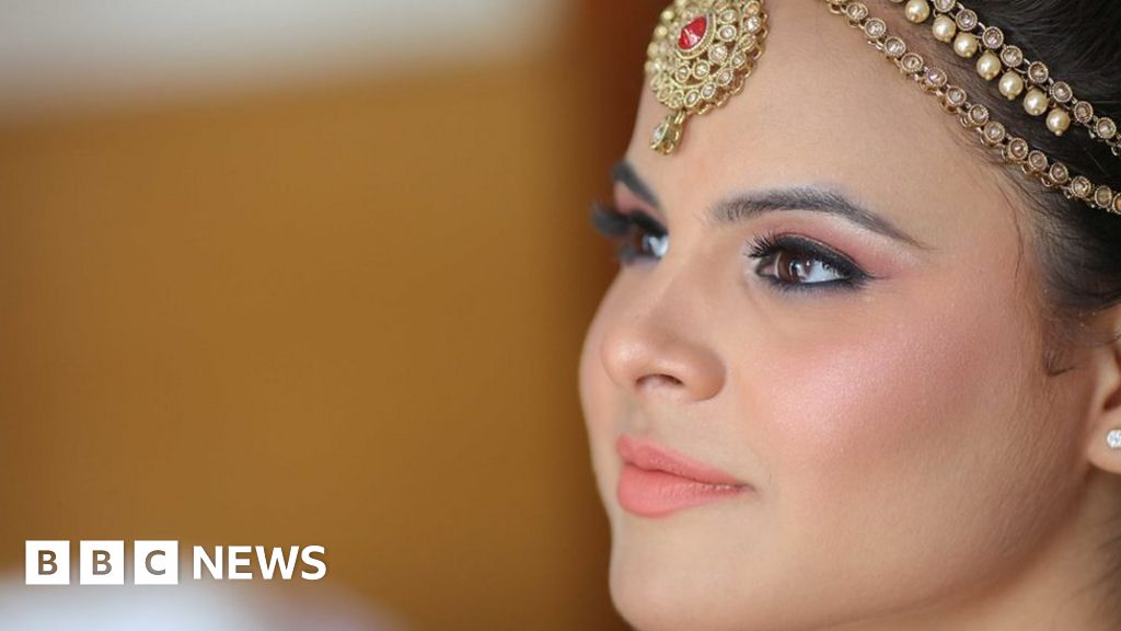 The bold new Indian bride is going viral - BBC News