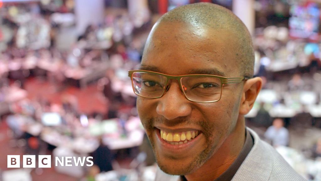 Kenyan Waihiga Mwaura wins BBC World News Komla Dumor award - BBC News