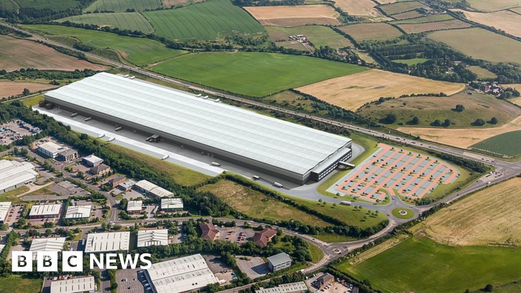 Coronavirus: Amazon building site cases prompt extra testing - BBC News