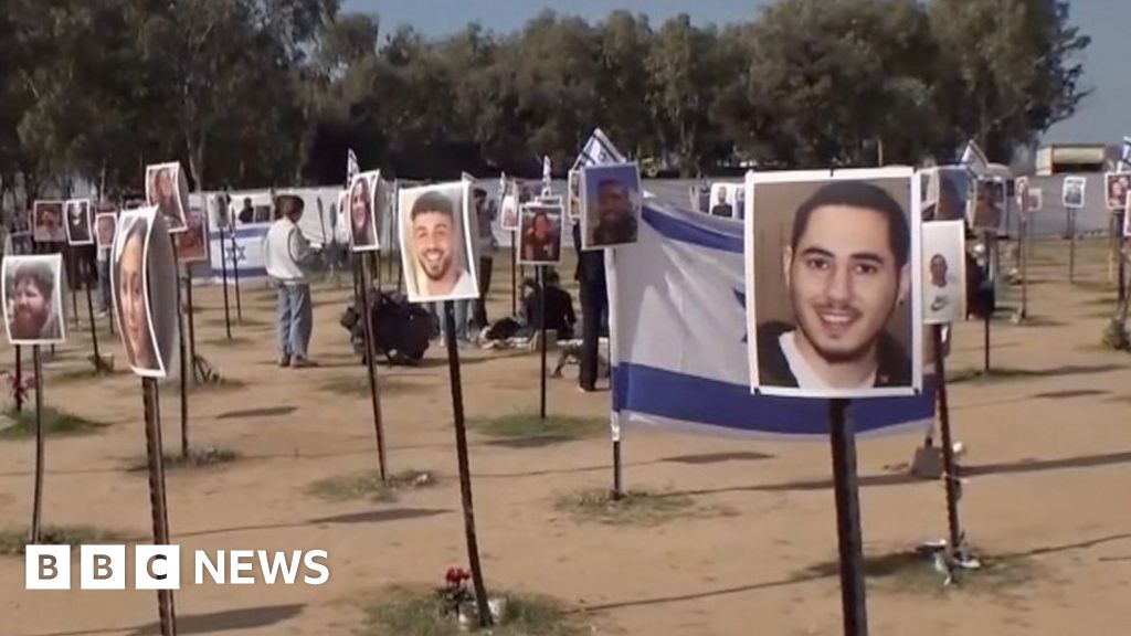 Israel: Nova festival survivor returns to site of massacre