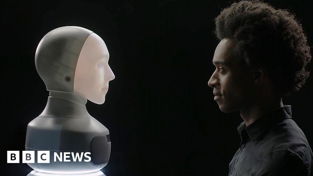 AI bot gets human expressions and other tech news - BBC News