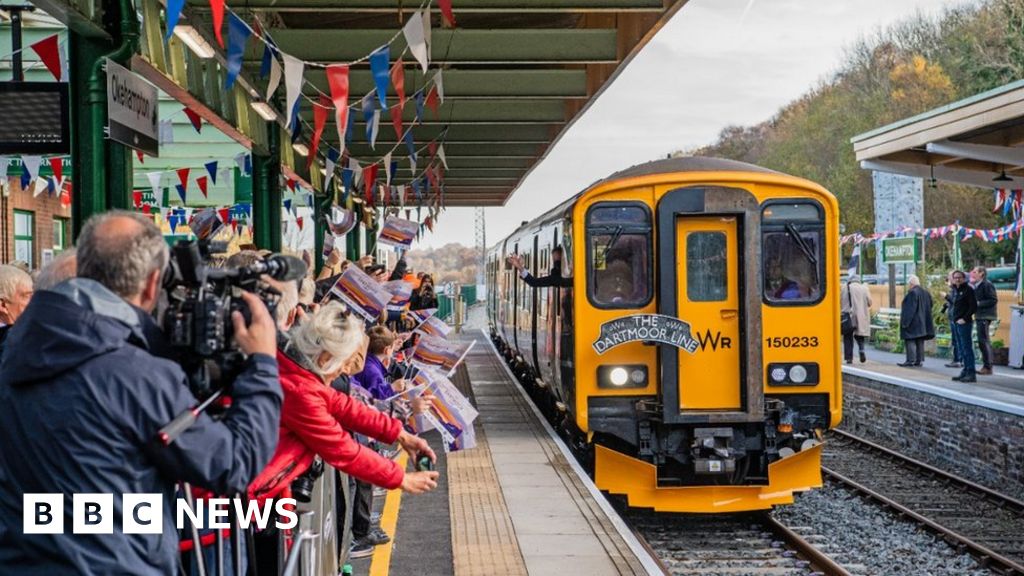 Dartmoor Line wins South West awards - BBC News