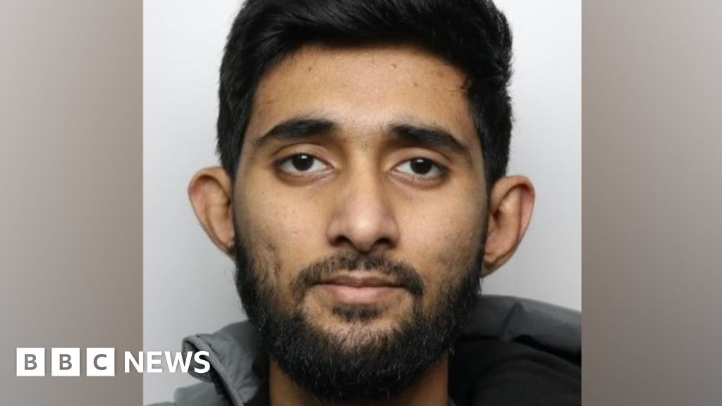 Bradford stabbing: Manhunt after mum pushing baby in pram killed Bradford stabbing: Manhunt after mum pushing baby in pram killed
