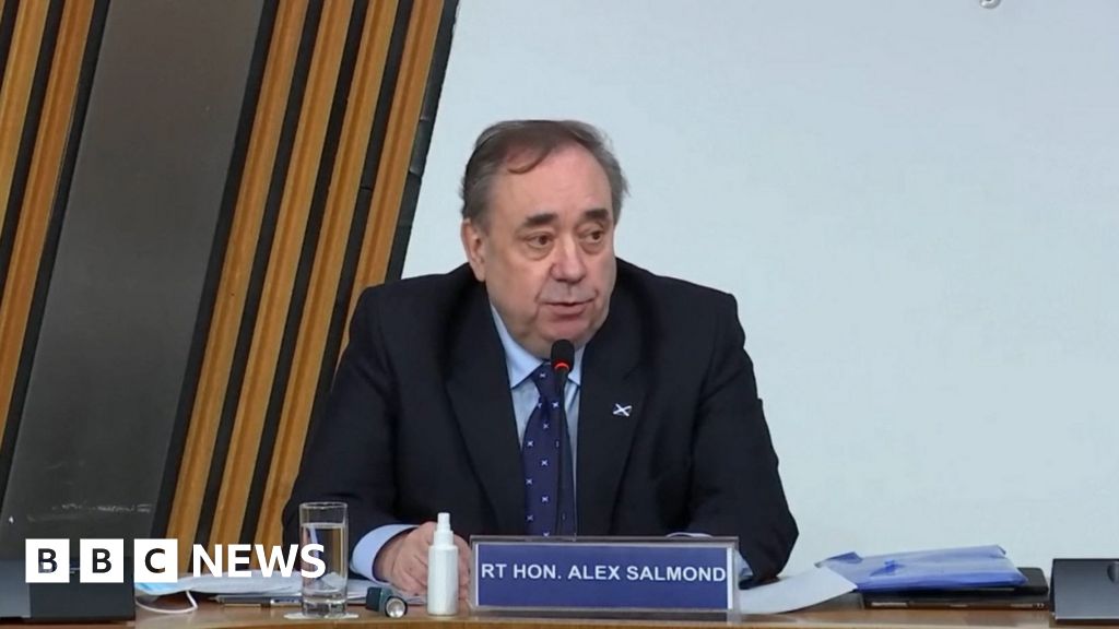 Holyrood inquiry: Alex Salmond critical of government leadership