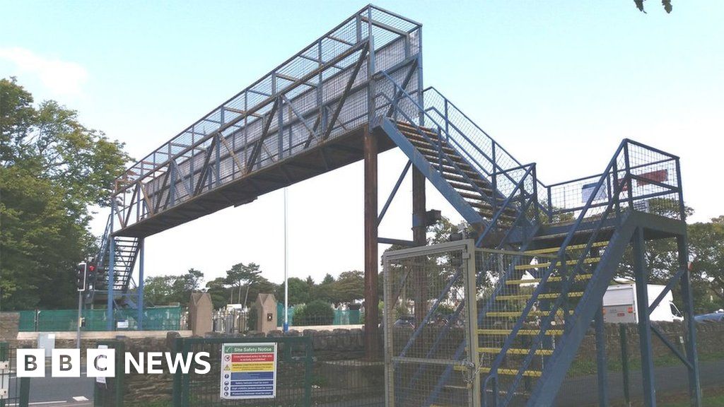 Replacement TT footbridge too expensive, says infrastructure minister - BBC News