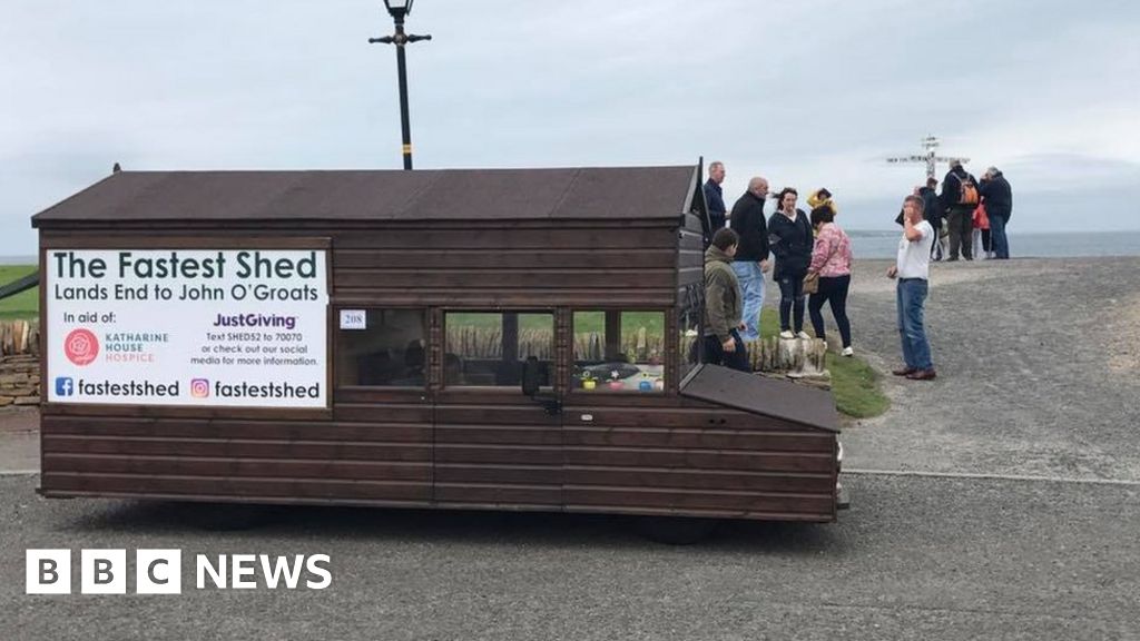 'Fastest shed' reaches John O'Groats after six-day trip - BBC News