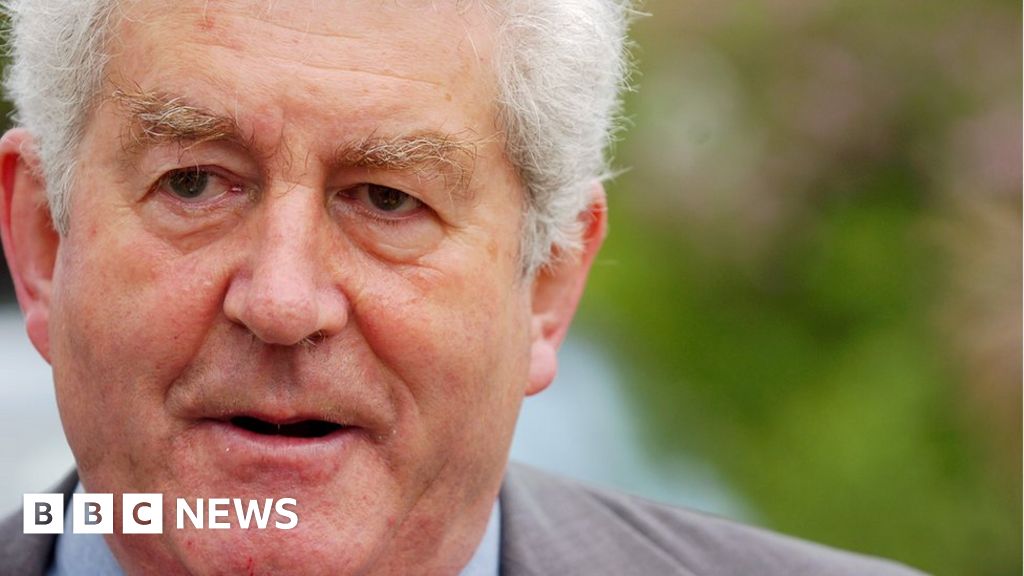 Rhodri Morgan 'the absolute master of the one liners' - BBC News