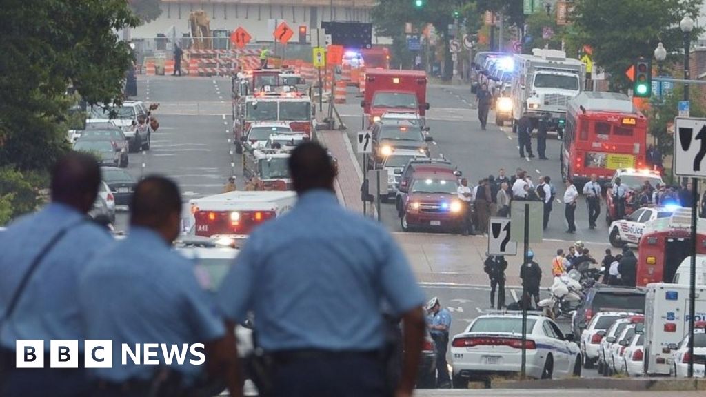 Washington Navy Yard gunman named as Aaron Alexis - BBC News
