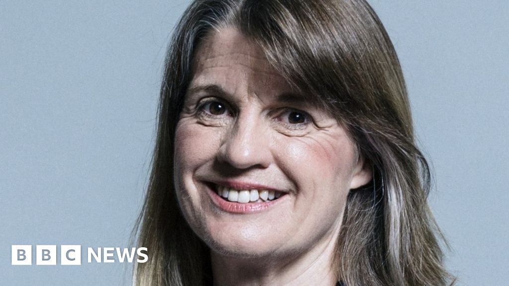 Redditch MP concerned over 'knock on effect' of trauma move - BBC News