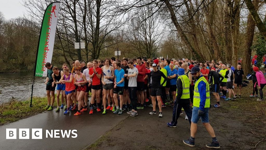 Cardiff Parkrun celebrates 10th anniversary - BBC News