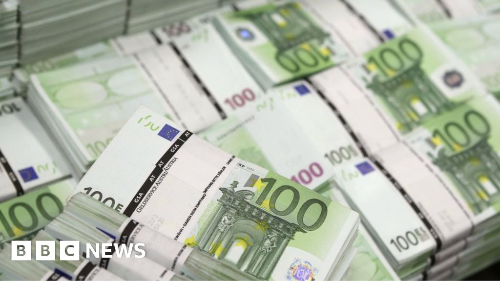 Brexit: Does the UK owe the EU money? - BBC News
