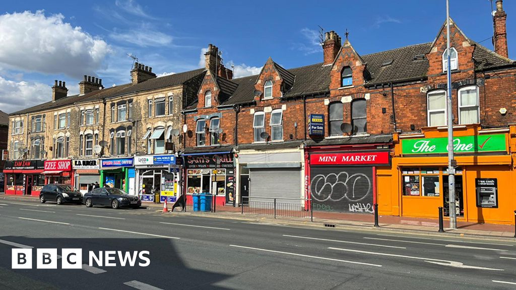 Hull Spring Bank: Plan to regenerate 'neglected' road - BBC News