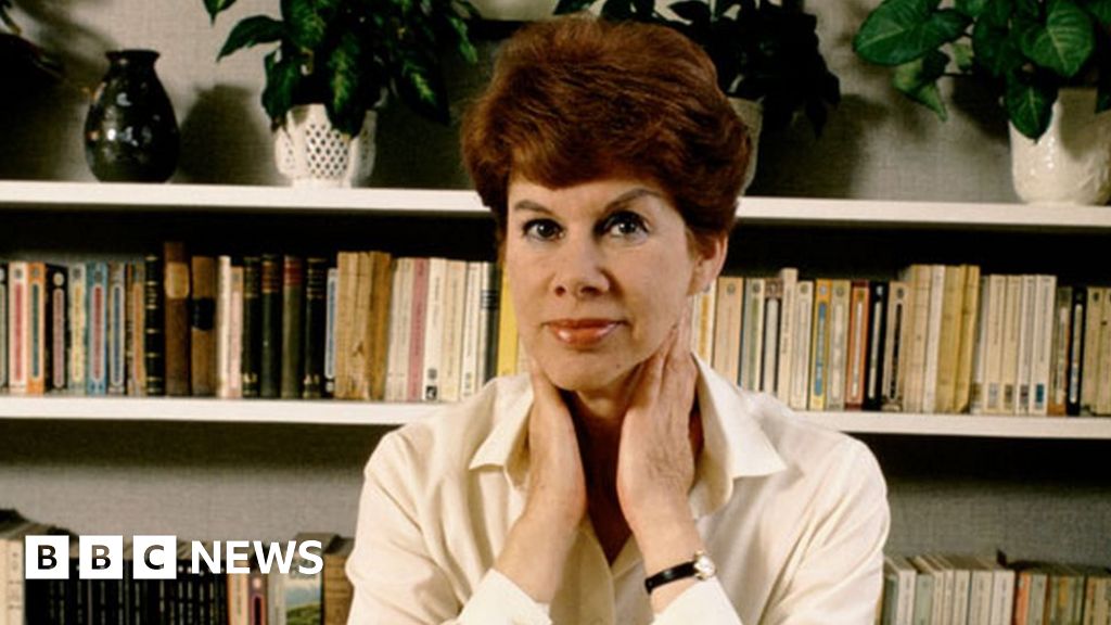 Anita Brookner, Booker Prize-winning author, dies aged 87 - BBC News