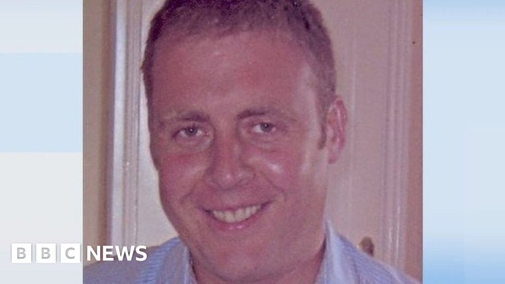 Garda Adrian Donohoe: Armed robbery that ended in policeman's death