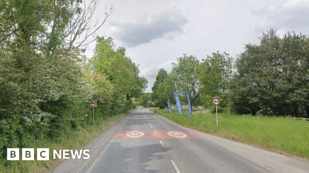 Chippenham man dies after A350 crash involving car - BBC News