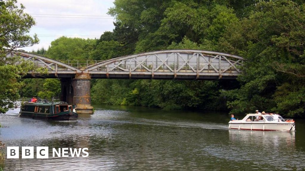 Didcot Parkway - Oxford rail line shut until 'late April' for viaduct ...