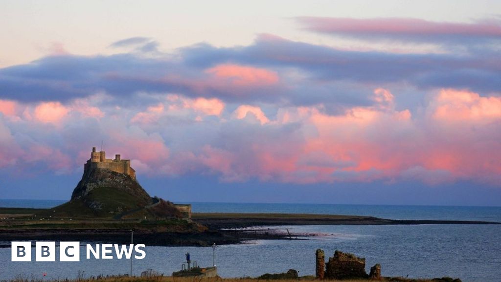 Holy Island fishing under threat from marine protection area - BBC News
