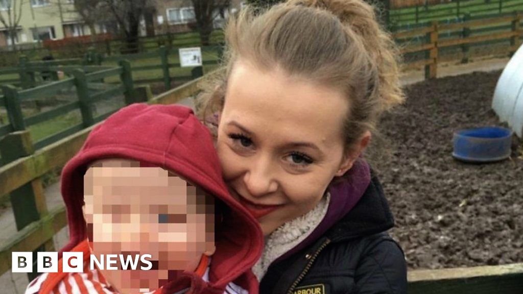 Philippa Day: Benefits problems 'destroyed Nottingham mum'