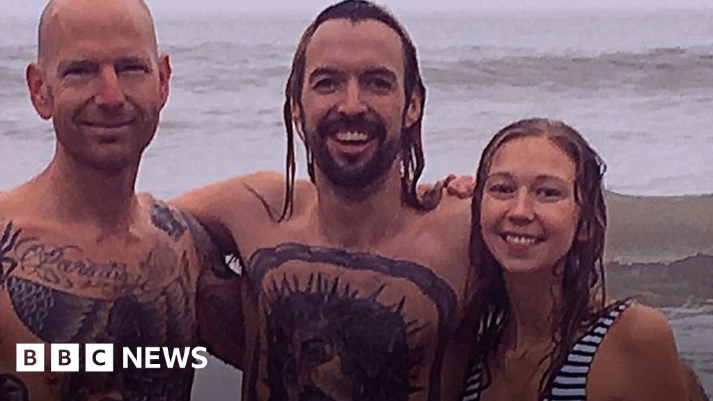Wild swimming: Man's 1,000 day cold water dip plan