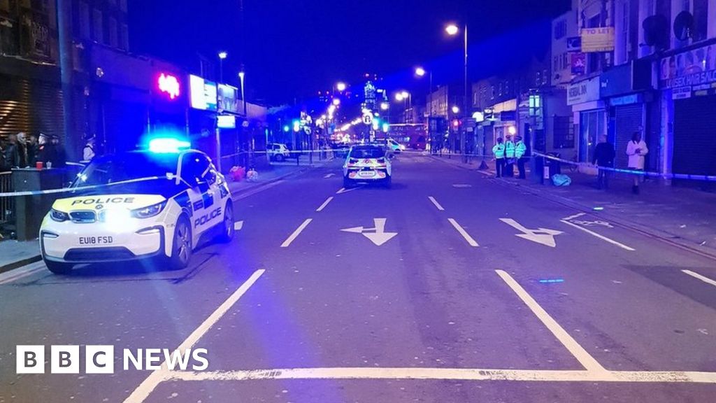 Hackney shooting: Woman injured at New Year club night - BBC News