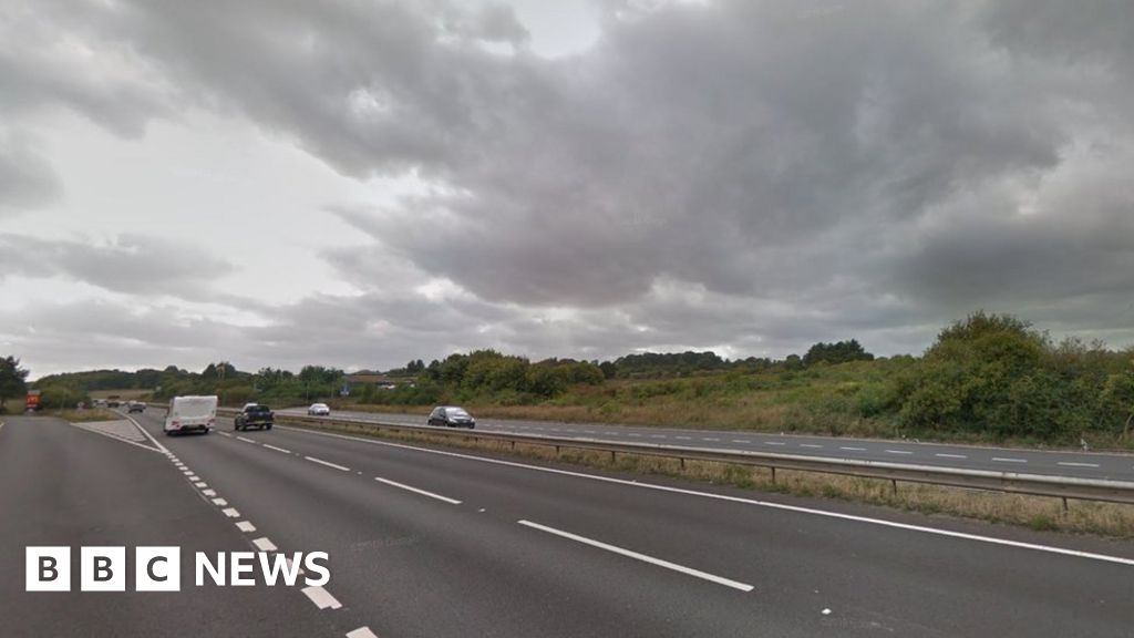 Car driver killed in A34 Bullington Cross HGV crash - BBC News