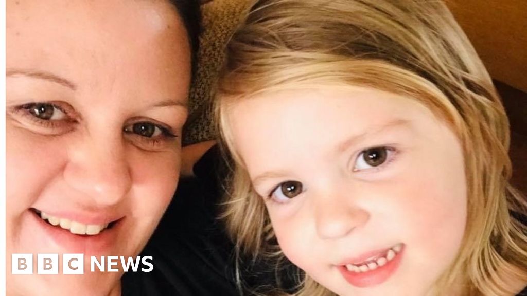 Cystic fibrosis: New drug gives Ivy, 6, 'a future'