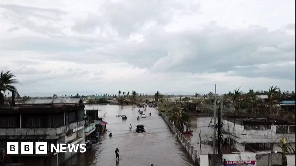 Typhoon Goni devastates Philippines islands