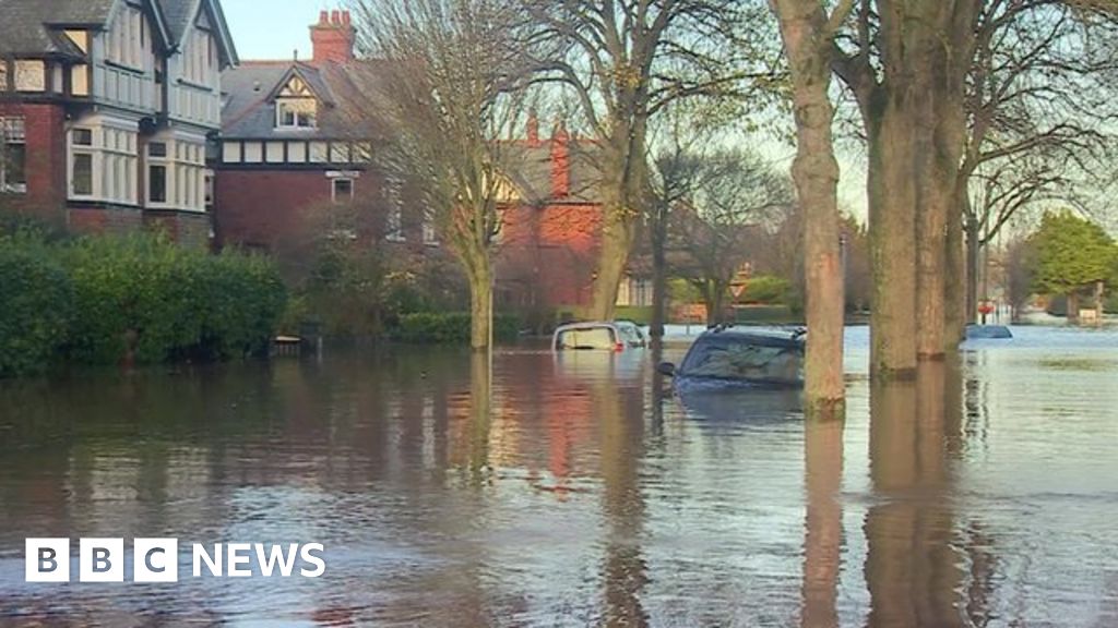 Winter floods cost £250m of damage - BBC News