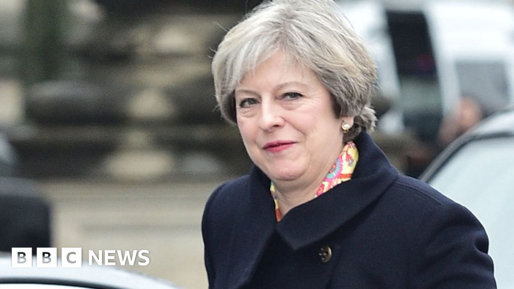 Brexit: PM arrives for talks with ministers in Cardiff - BBC News