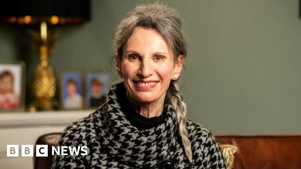 Film made about Stoke-on-Trent model for future generations - BBC News