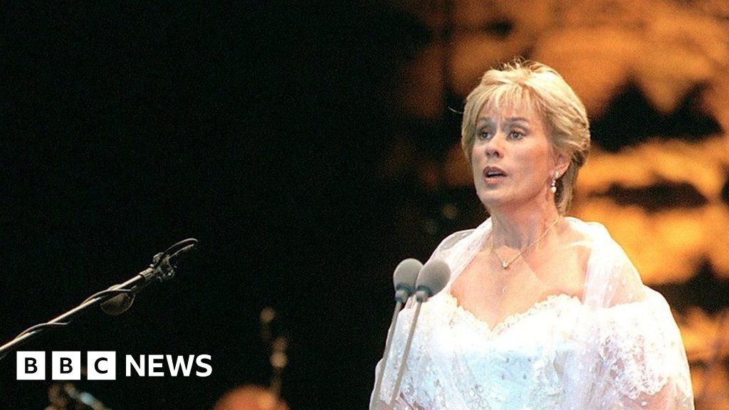Dame Kiri Te Kanawa says she won't sing in public again - BBC News