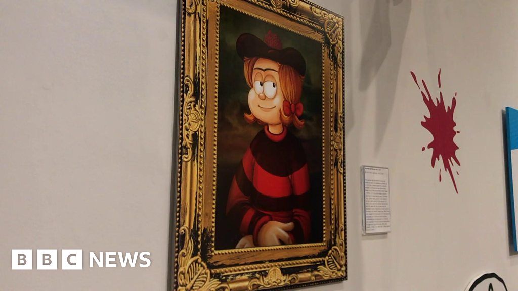 'Minnie Lisa' portrait unveiled at Dundee Beano exhibition - BBC News