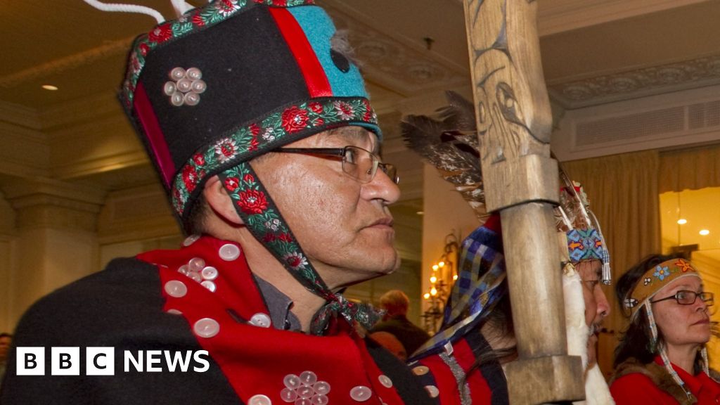 Who controls Canada's indigenous lands? - BBC News