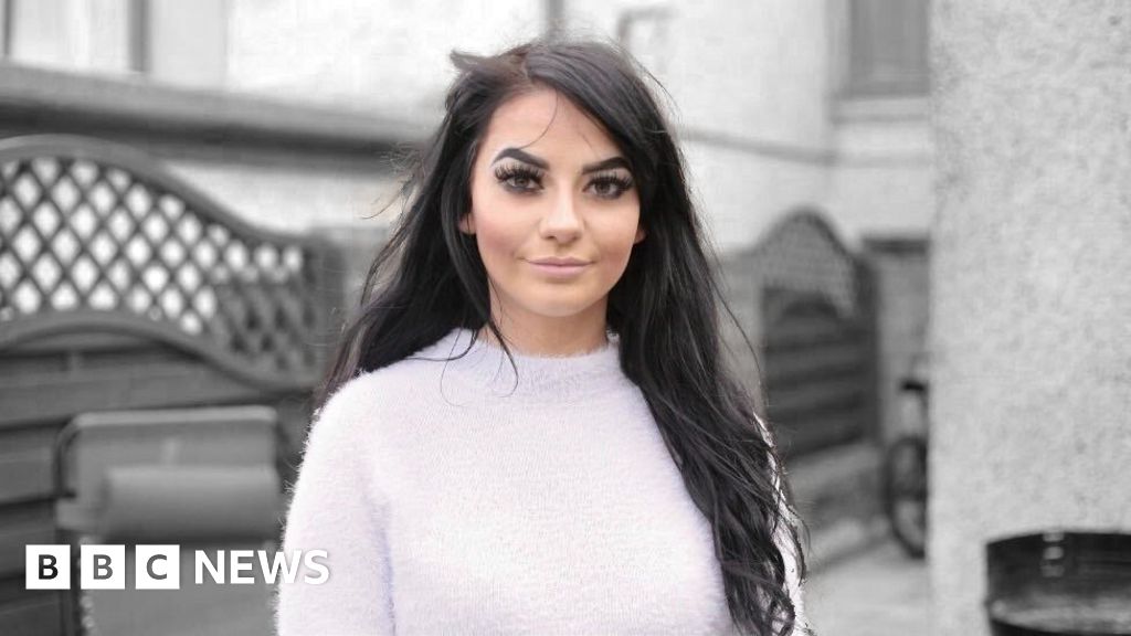 Coronavirus: Students with no relatives 'may have to drop out' - BBC News