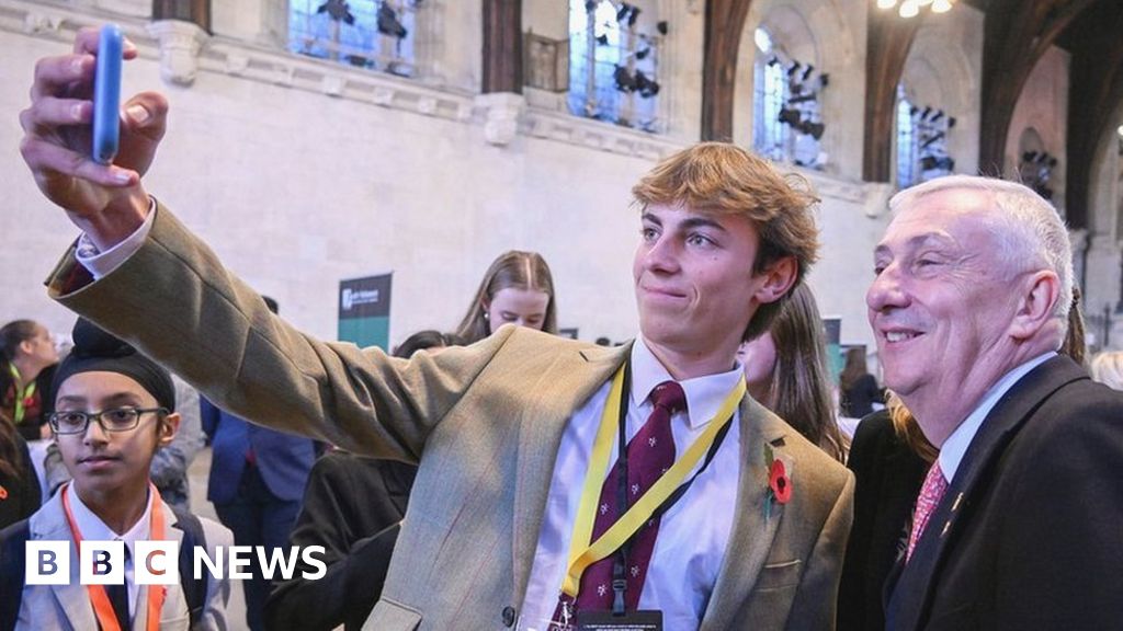 UK Youth Parliament: Get involved, says Speaker Sir Lindsay Hoyle