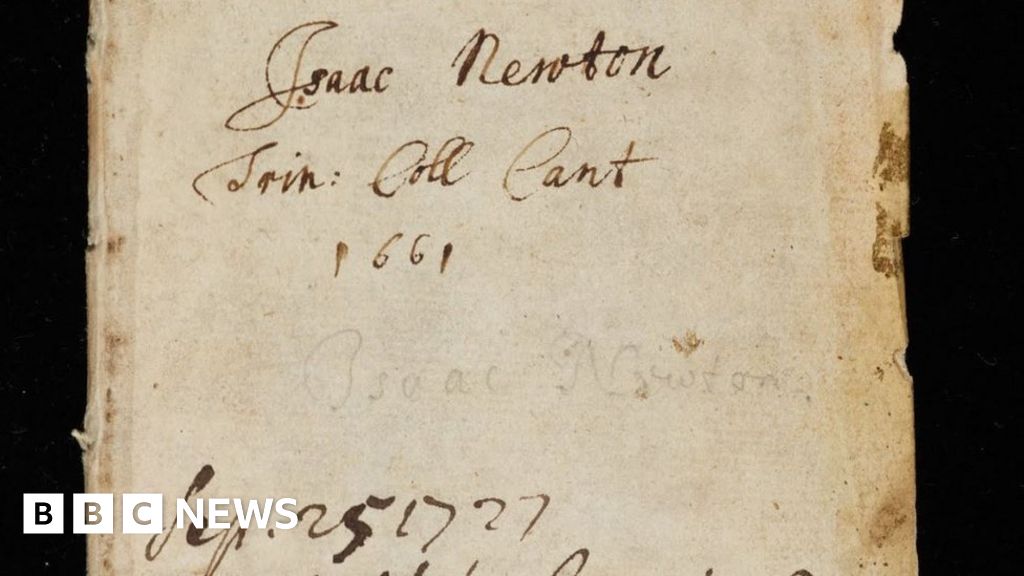 Sir Isaac Newton's notes among Cambridge web gallery 'treasures' - BBC News