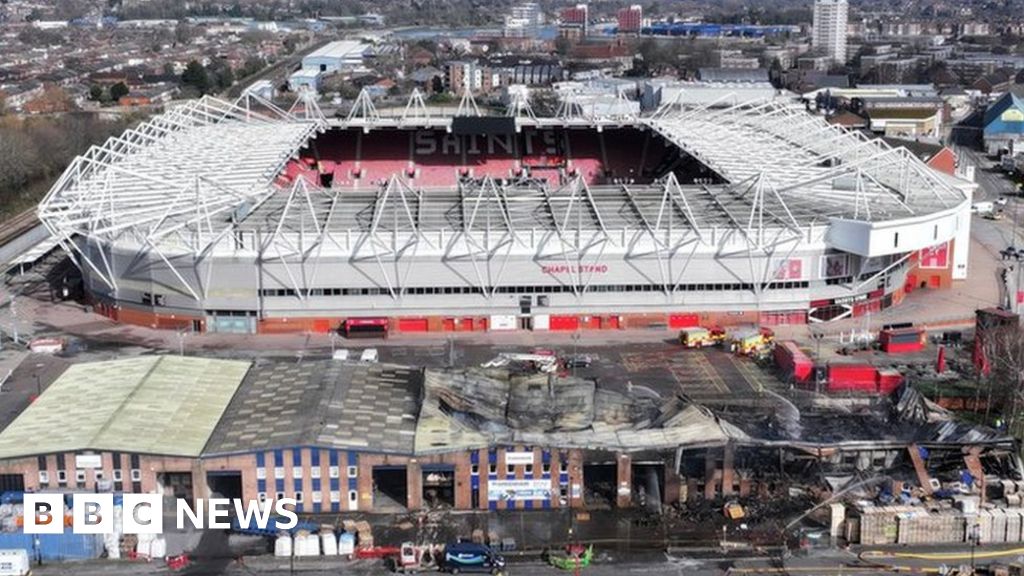 Southampton fire: Crews still tackling hotspots at fire near stadium