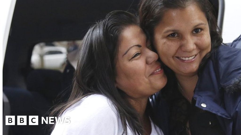 Sisters reunited 30 years after volcano separated them - BBC News