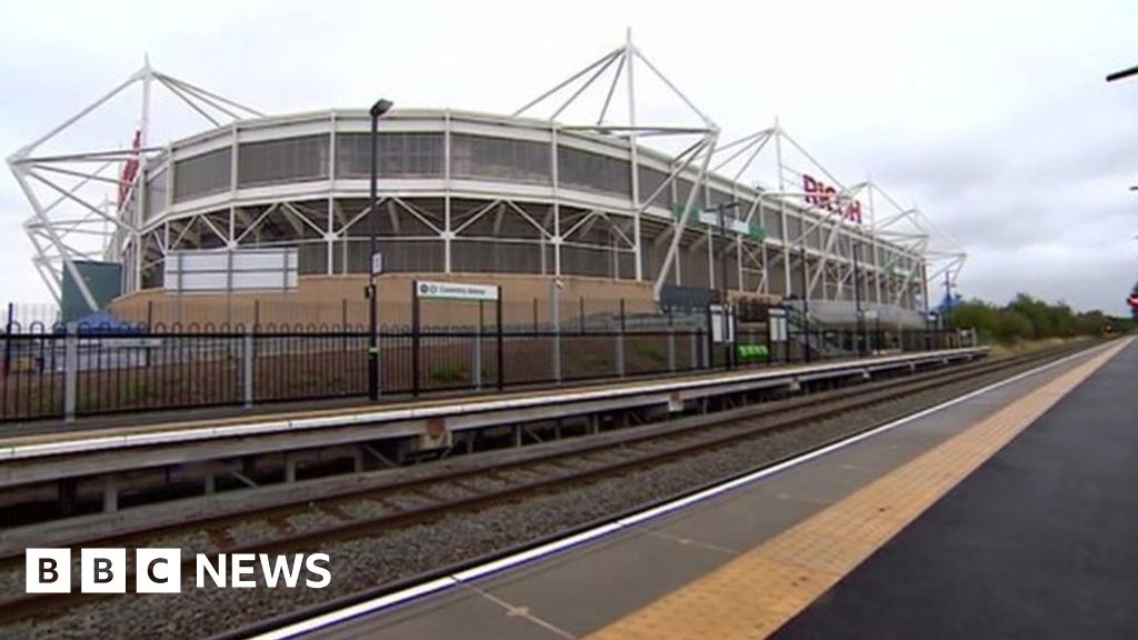 Wasps' Ricoh Arena: 'Rugby specials' to run to stadium - BBC News