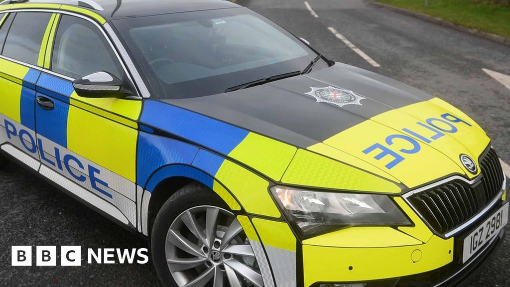 Ballymena: Two police officers injured in crash - BBC News
