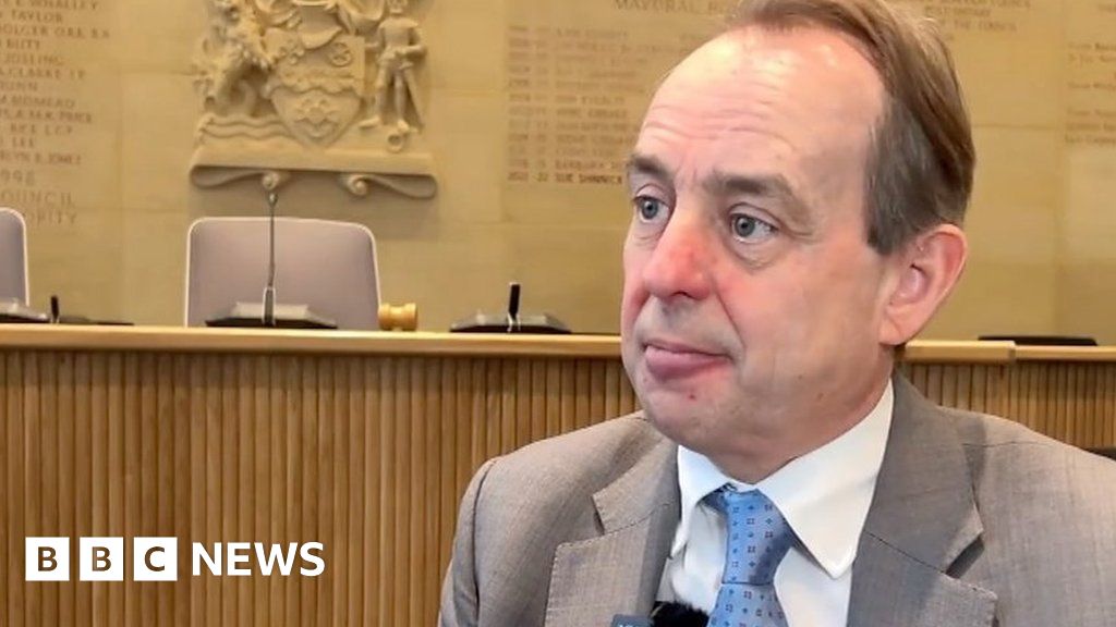 Thurrock Council issues S114 notice of financial distress - BBC News