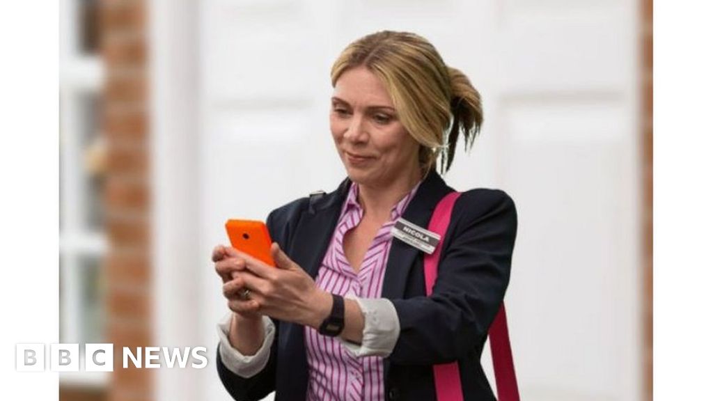 QuickQuid: UK's largest payday lending firm to close - BBC News