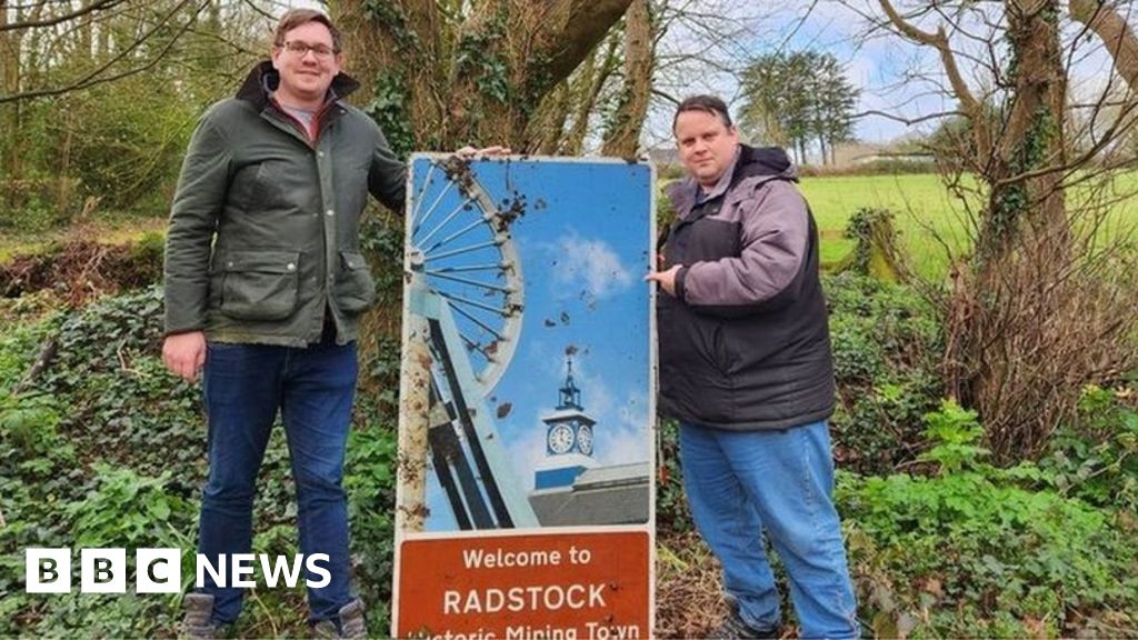 Missing Radstock sign found 150 miles away from home - BBC News