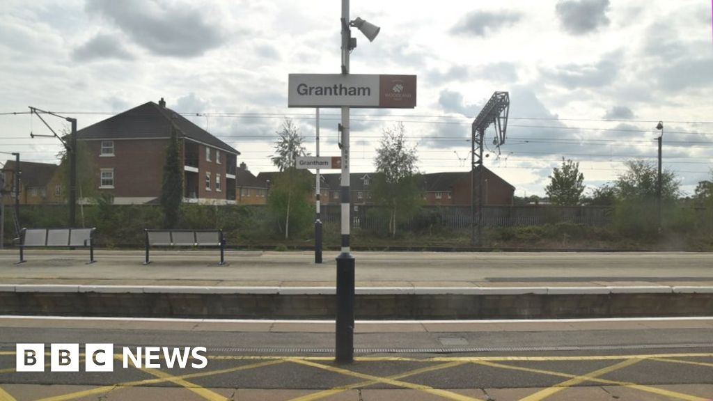 Grantham 'perfect site' for new rail headquarters, says council - BBC News