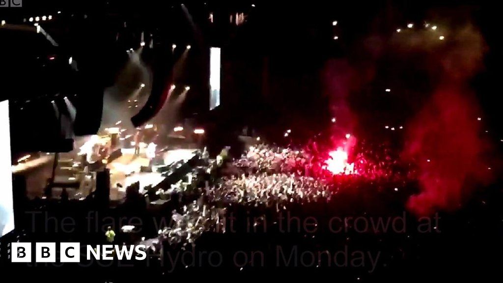 Flare let off inside SSE Hydro at Liam Gallagher gig - BBC News