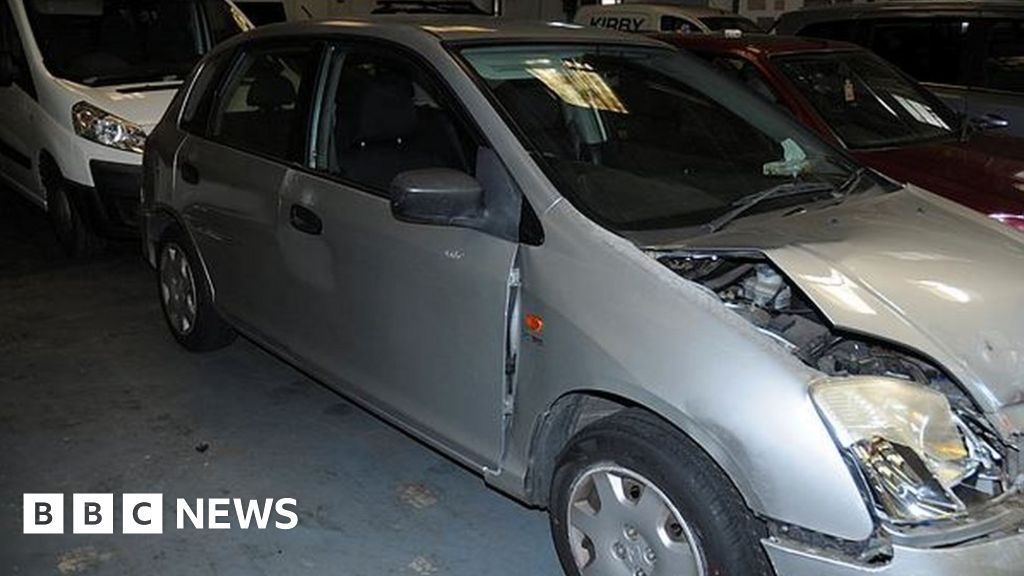 Man drove dangerously for 60 miles 'to observe Sabbath' - BBC News