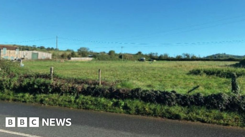 Evercreech homes plan scrapped by developer - BBC News