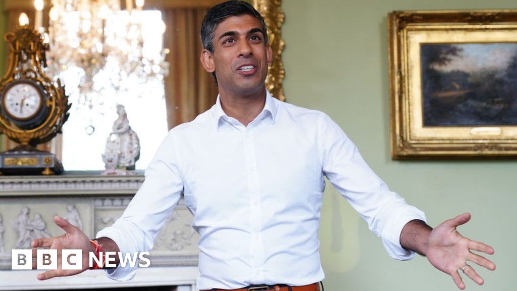 Scottish Tory leader Ross welcomes next PM Sunak - BBC News