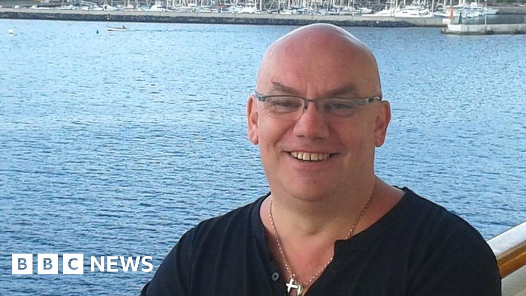 Cancer: Gay veteran sacked by RAF demands pension after diagnosis - BBC ...