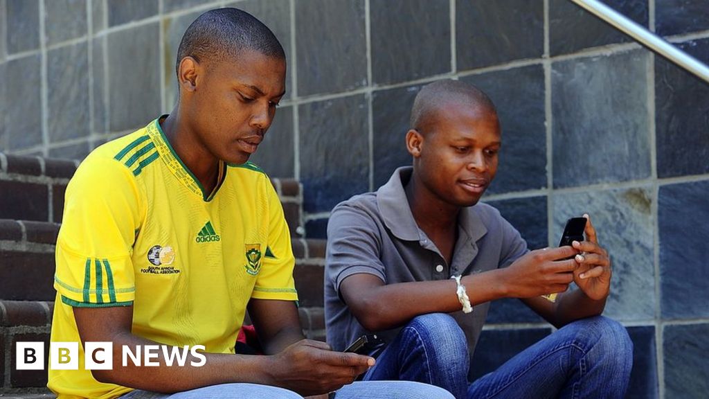 #DataMustFall: South Africans demand cheaper internet - BBC News